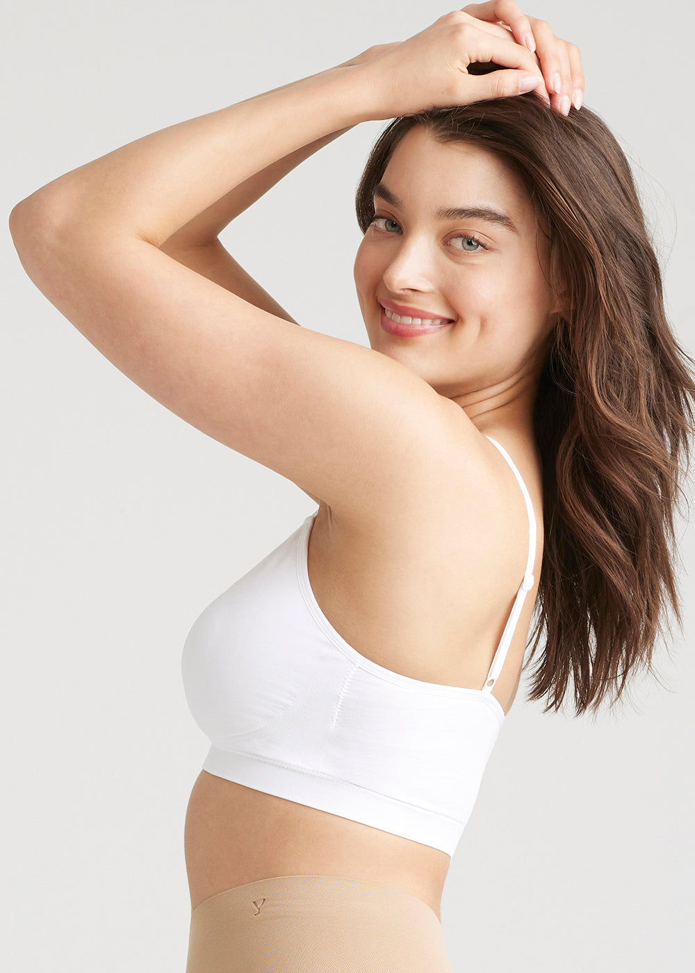 V Neck Seamless Bralette In White Yummie Yummie